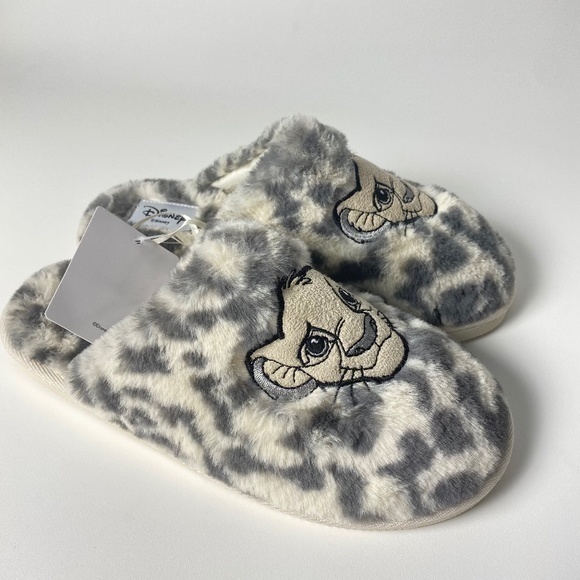 Disney | Shoes | Disney Lion King Simba House Warm Winter Plush ...